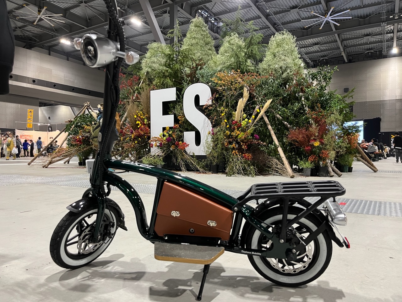 【ナブのポタリングレポート】第3回：FIELDSTYLE EXPO 2024にDK01で行ってきた！ - ポタリングマガジンの「わたしもポタリング始めました」｜Daytona Mobility