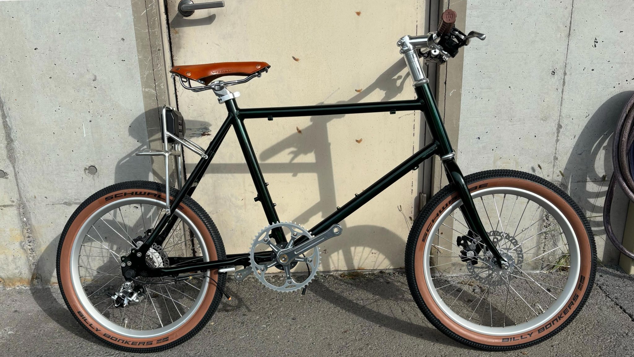 【DE03-2サブカルカスタム】第4回：車両、組んでもらいました。（前編） - ポタリングマガジンの「カスタムのはなし」｜Daytona Mobility